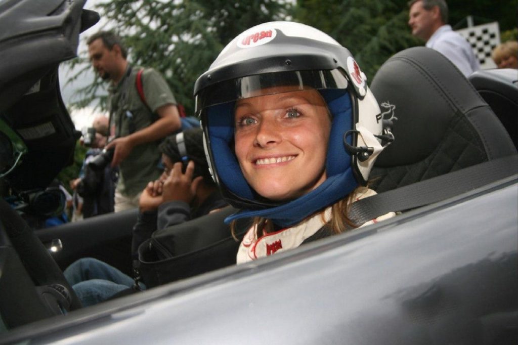 Vicki Butler-Henderson full CV - Vicki Butler-Henderson